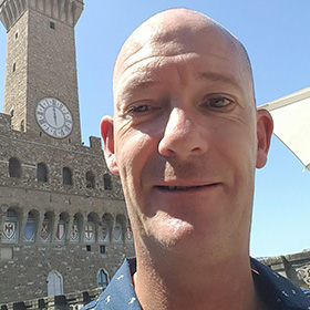 Coert Peeters wint Almeers dictee | Dictees